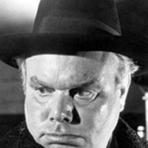 Peter Bull - Beyazperde.com