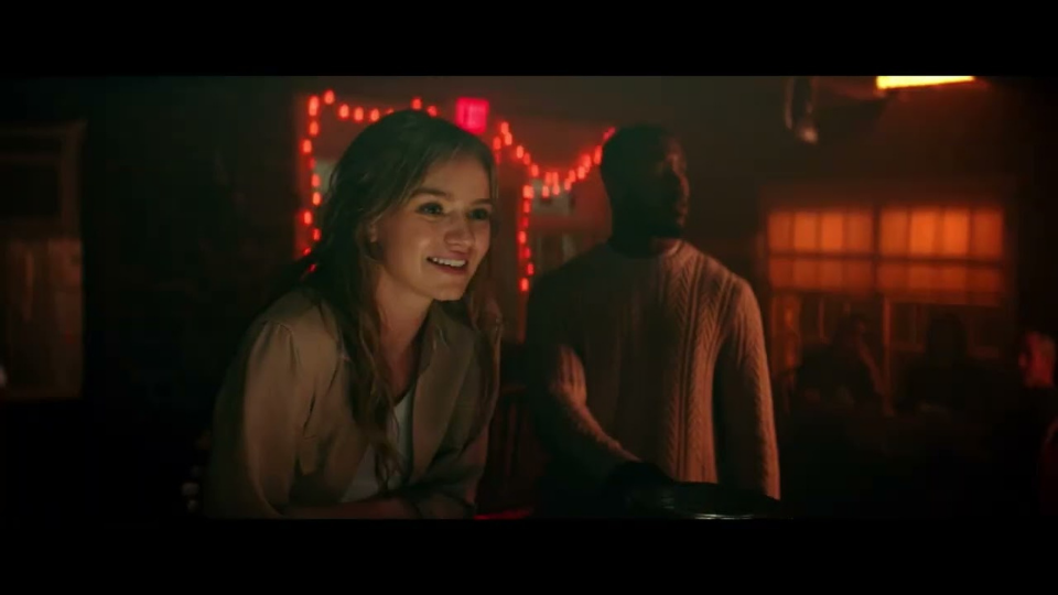 Işıkları Söndürme Dublajlı Fragman - Beyazperde.com