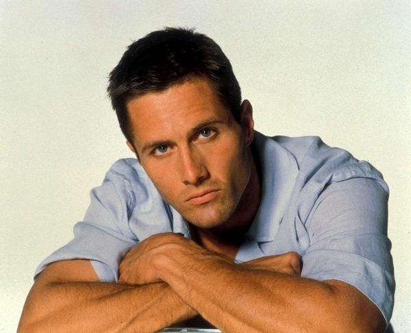 Melrose Place: Fotoğraf Rob Estes isimlerini içeren 0 fotoğraftan 241 ...