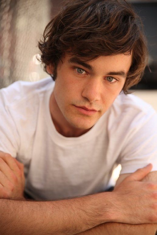 Casey Thomas Brown - Beyazperde.com