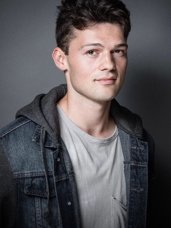 Mike Taylor (LXIV) - Beyazperde.com