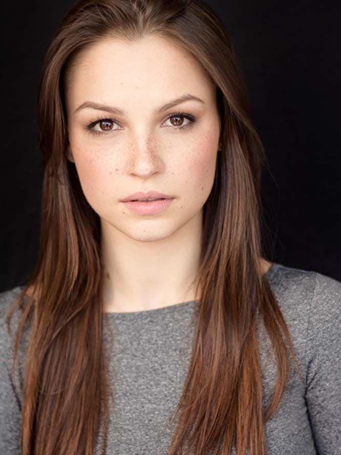 Kayla Wallace - Beyazperde.com