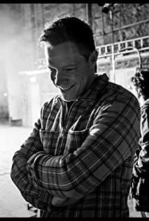 Russell Owen - Beyazperde.com