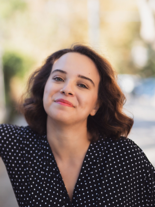 Hazal Özeren: biyografi - Beyazperde.com