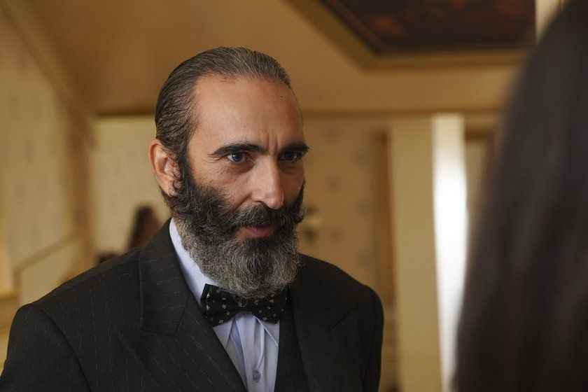 Aziz: Aziz : Fotoğraf isimlerini içeren 0 fotoğraftan 204 - Beyazperde.com