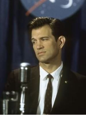 Chris Isaak - Beyazperde.com