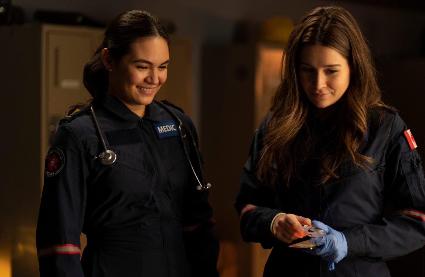 Skymed: Fotoğraf Natasha Calis, Morgan Holmstrom isimlerini içeren 0 ...