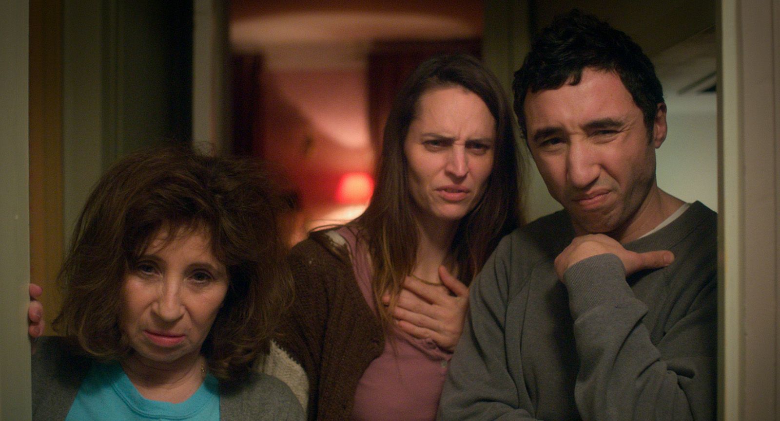 Ariane Ascaride resimleri - Fotoğraf Ariane Ascaride, Sofian Khammes, Sabrina Seyvecou ...