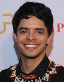 Manuel Pacific - Beyazperde.com