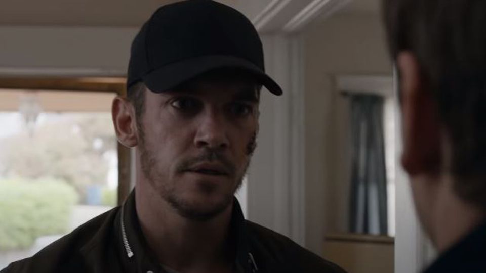 Awake Fragman - Beyazperde.com